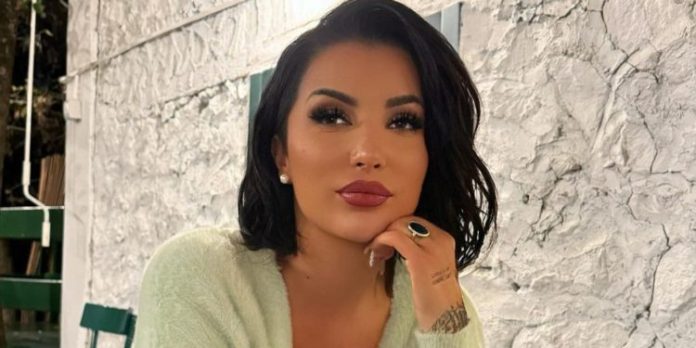 Urimi i ëmbël i Xhonatan për ditëlindjen e Rozës Lati - Flaka, në çdo ...